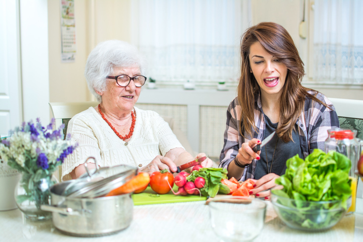What do older people's dietitians do? | British Dietetic Association (BDA)